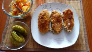 Dewolaj z żółtym serem i pieczarkami - Kuchnia Magdy